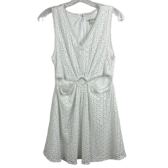 Versona | Dresses | Versona Womens 8 White Eyelet Dress Sleeveless ...